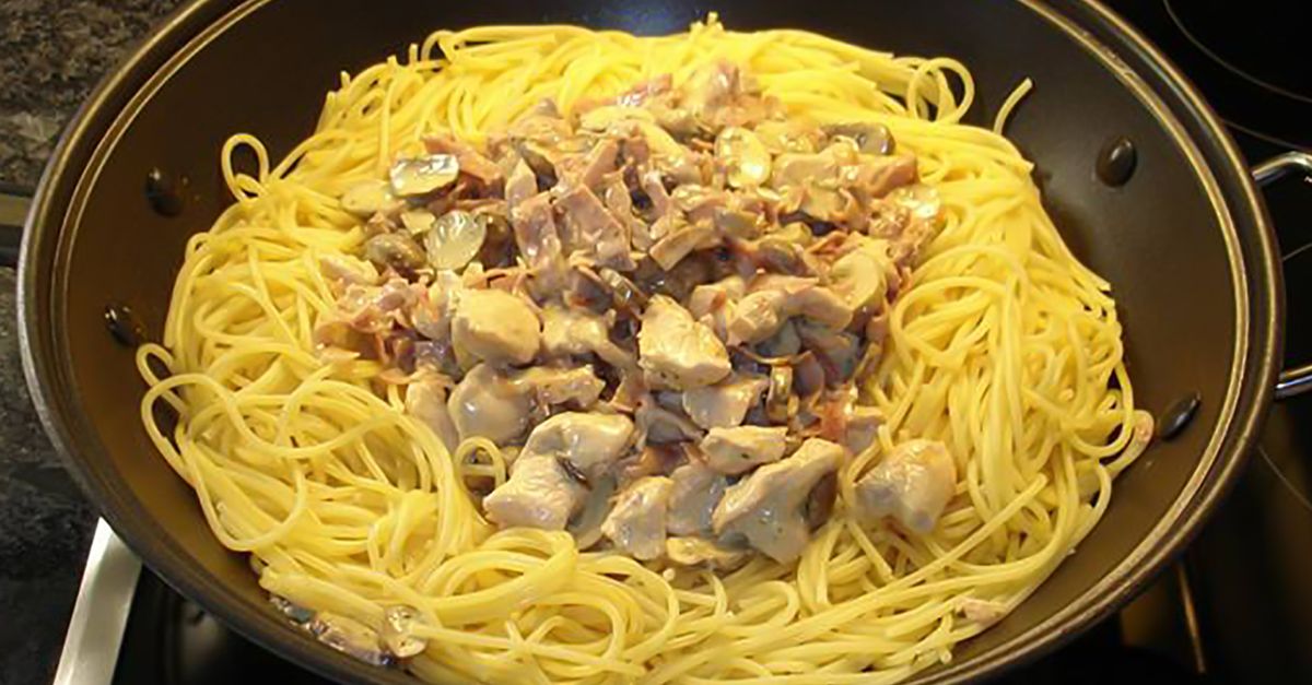 Wok Spaghetti mit Poulet und Champignons - MiBon